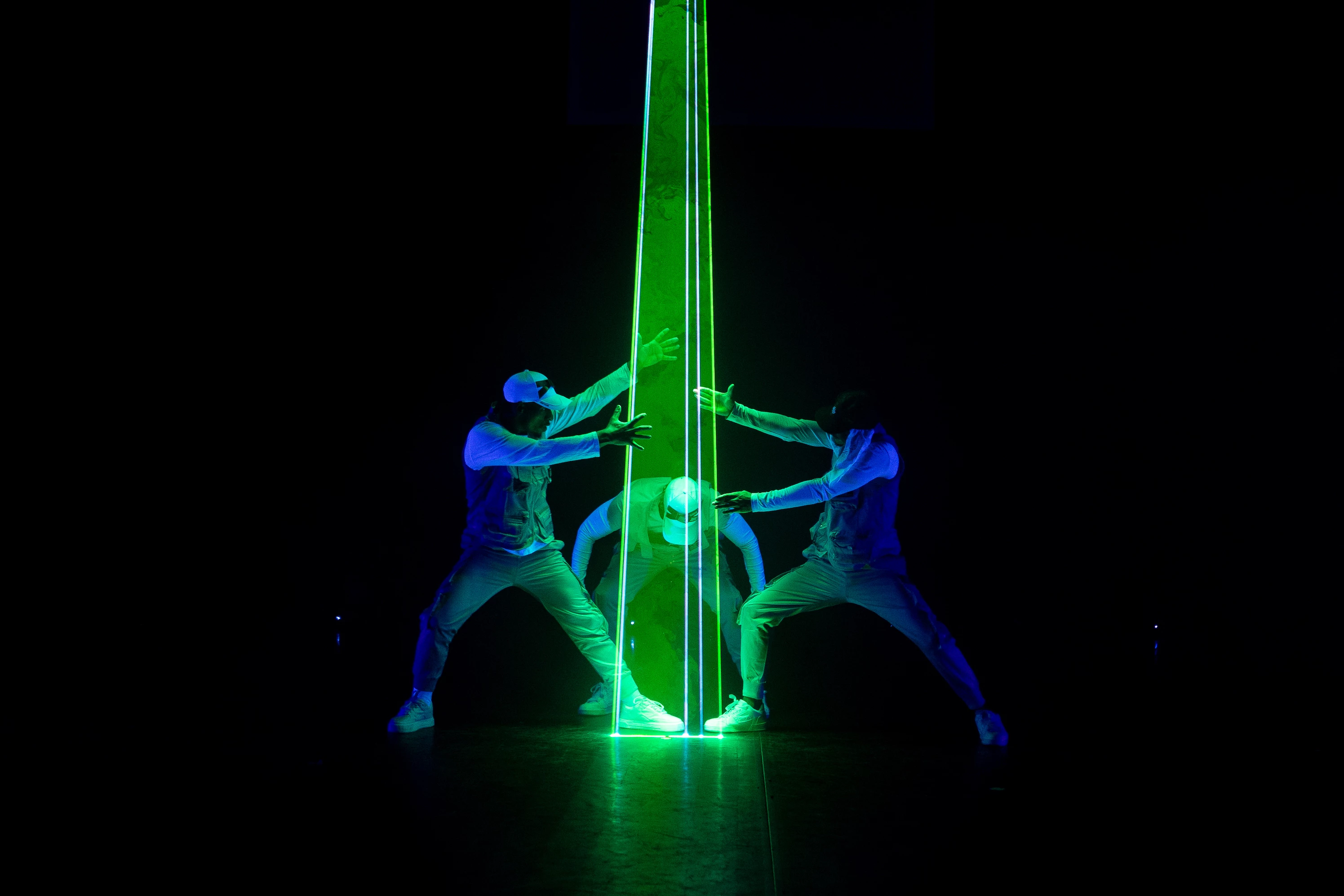 Pourquoi mélanger la danse Hip-Hop et la manipulation Laser sera la ...